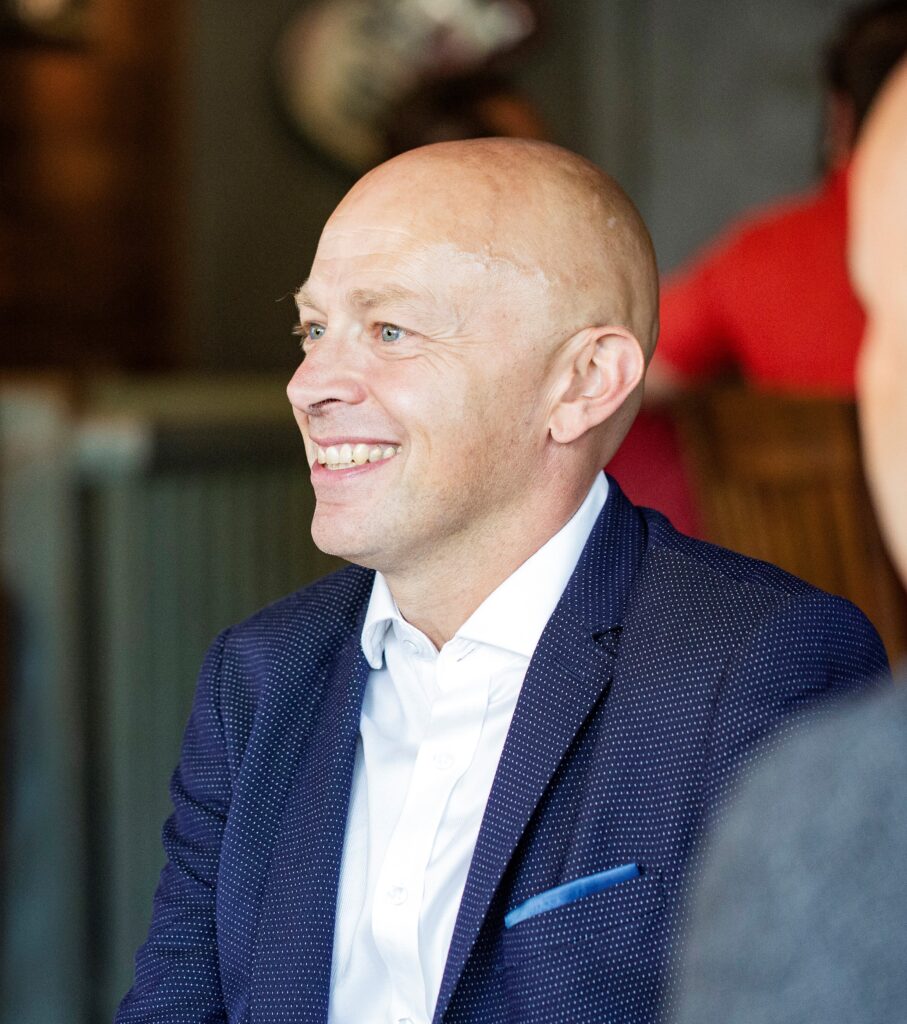 Warren Munson - Evolve