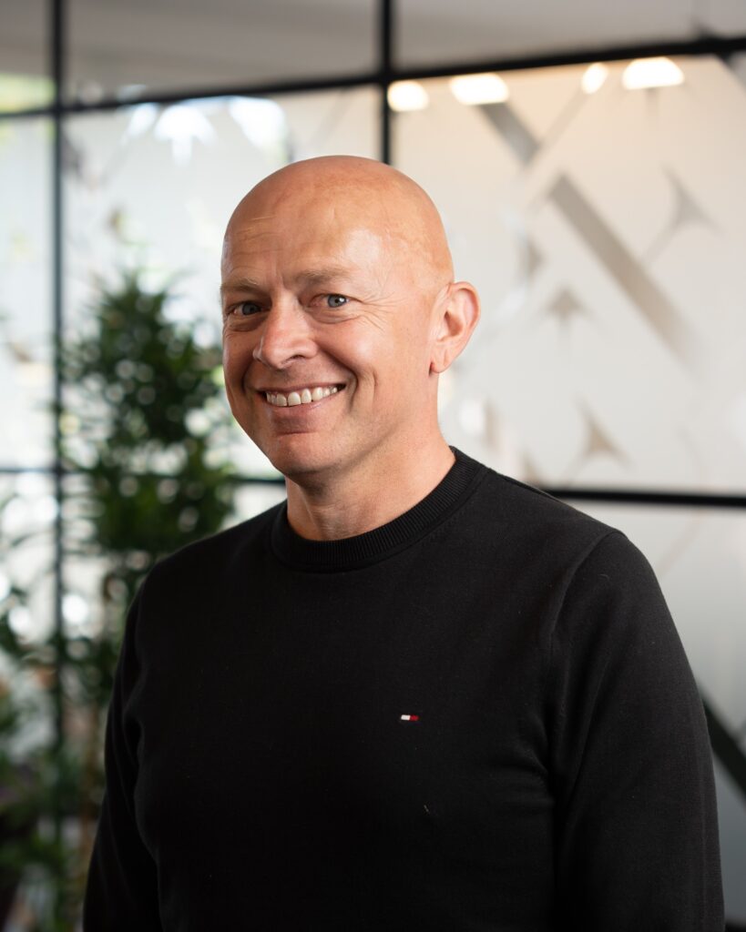 Warren Munson - Evolve